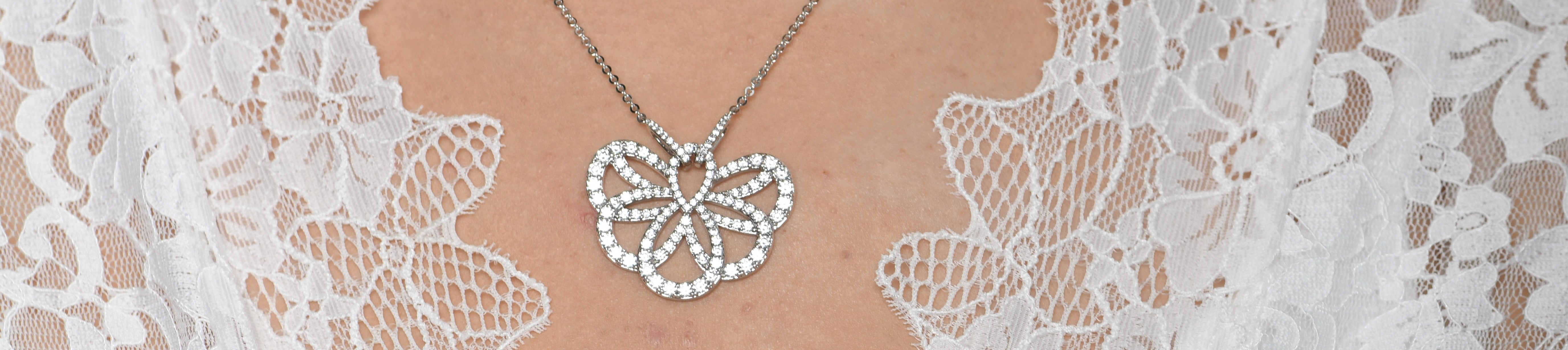 Necklaces – Themaj.ae